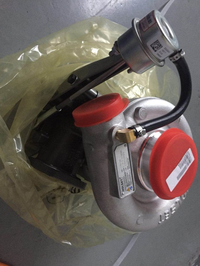 Turbocharger 3960404 DCEC Cummins Genuine Parts 6B Series